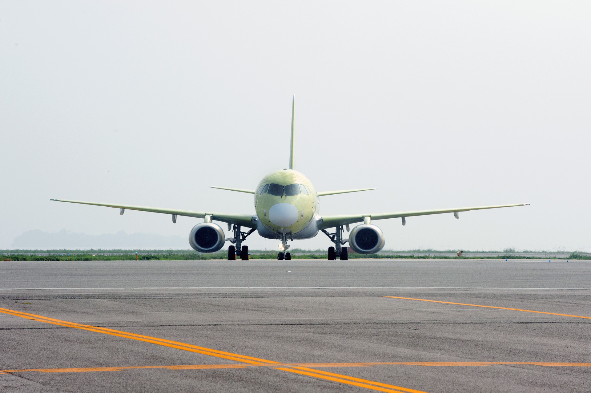 Six SSJ100 to be Delivered to Thailand - AviTrader Aviation News