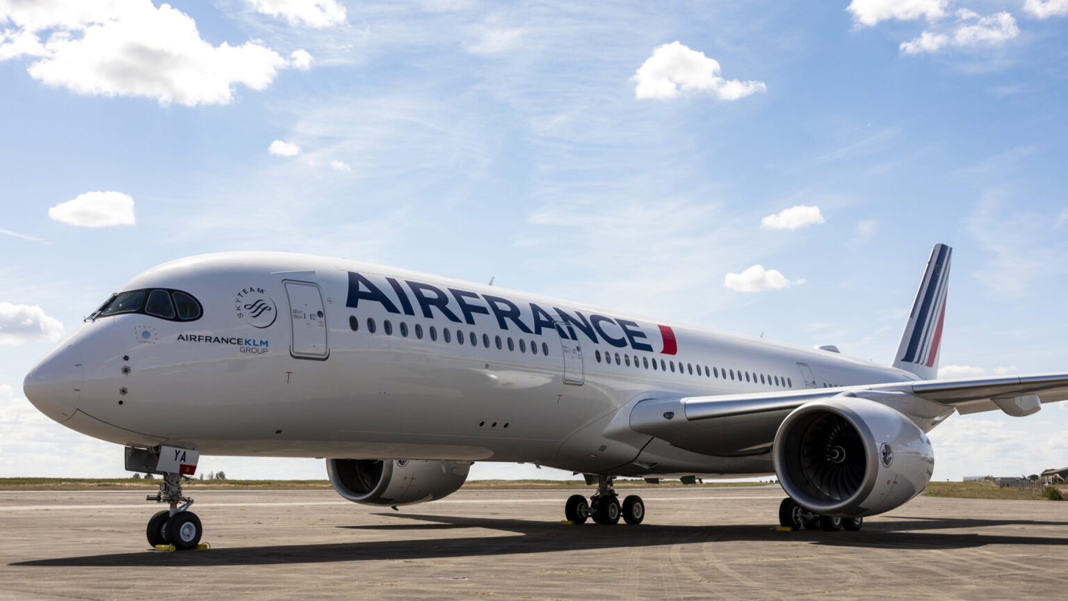 Air France chooses Lufthansa Technik for APU service of Airbus A350 ...
