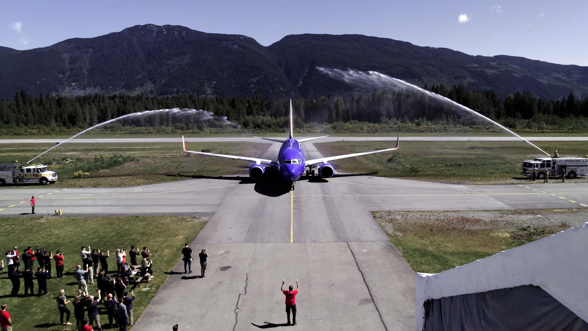 Coulson Aviation introduces highest capacity large air tanker